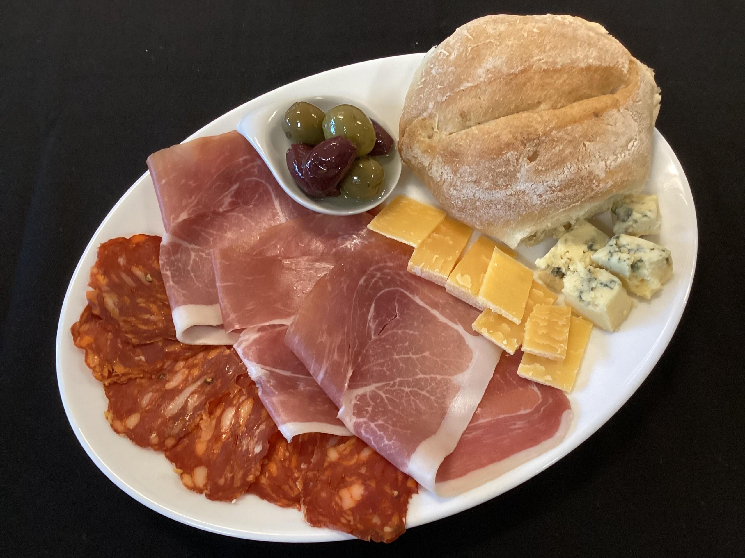 🇮🇹 Our Italian Home-Style Food – Enzo's Rustico Romano